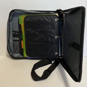 Case-It | Office | New Caseit The Dual Ring Zipper Binder With Shoulder ...